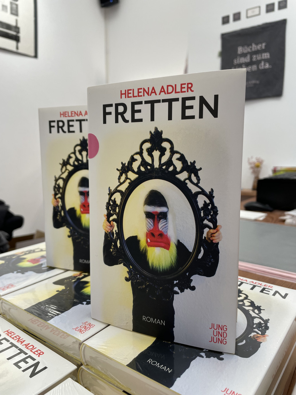 Helena Adler: Fretten - Rauch & König